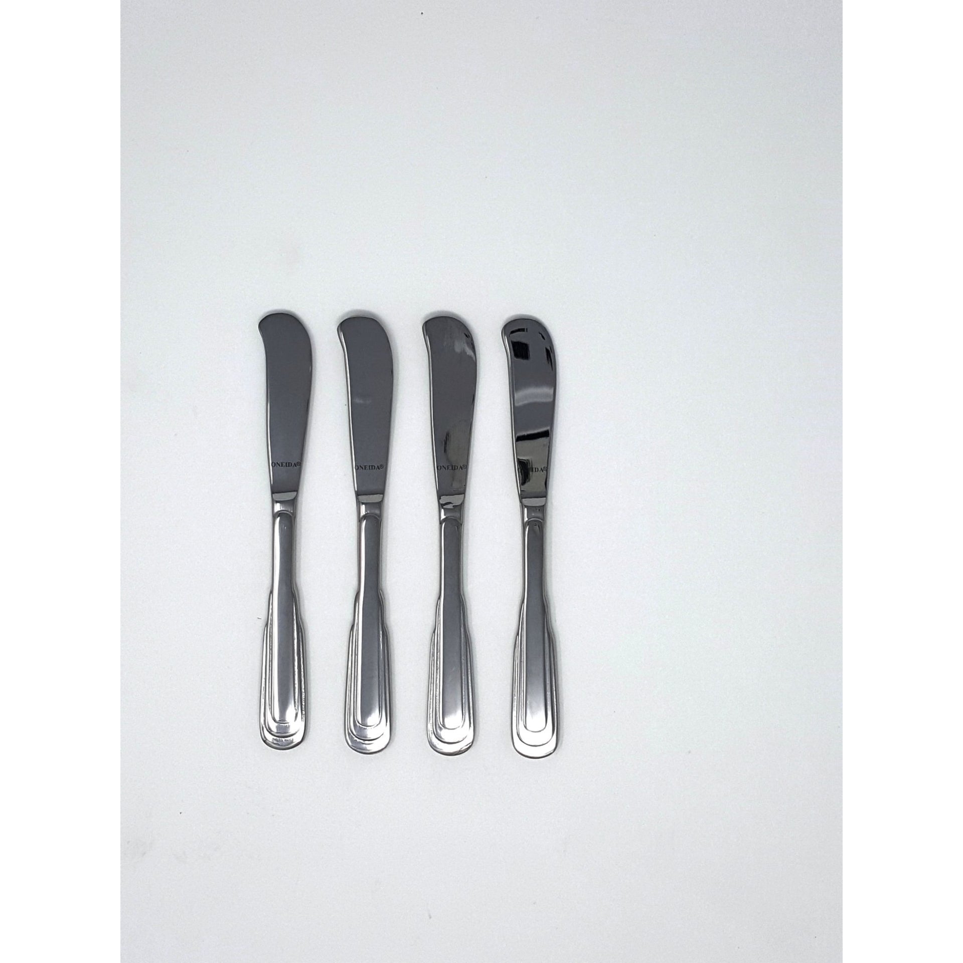 Oneida Cityscape Set of 4 Flat Handle Butter Spreaders Quality 18/10 ...